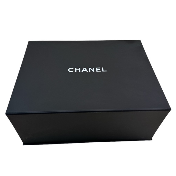 CHANEL | Other | Chanel Large Gift Box | Poshmark